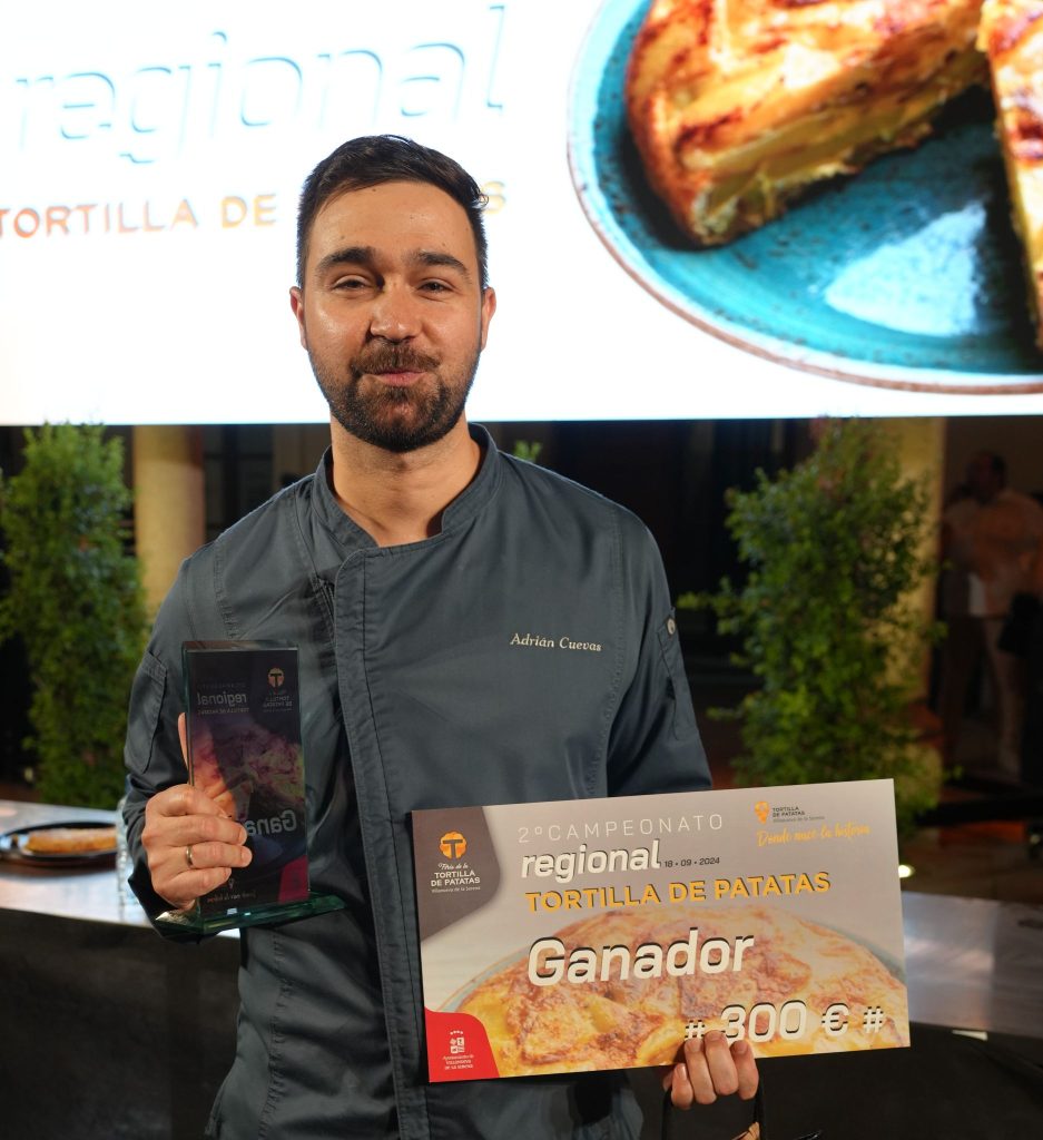 El chef Adrián Cuevas representa este domingo 5 a Extremadura en el ...